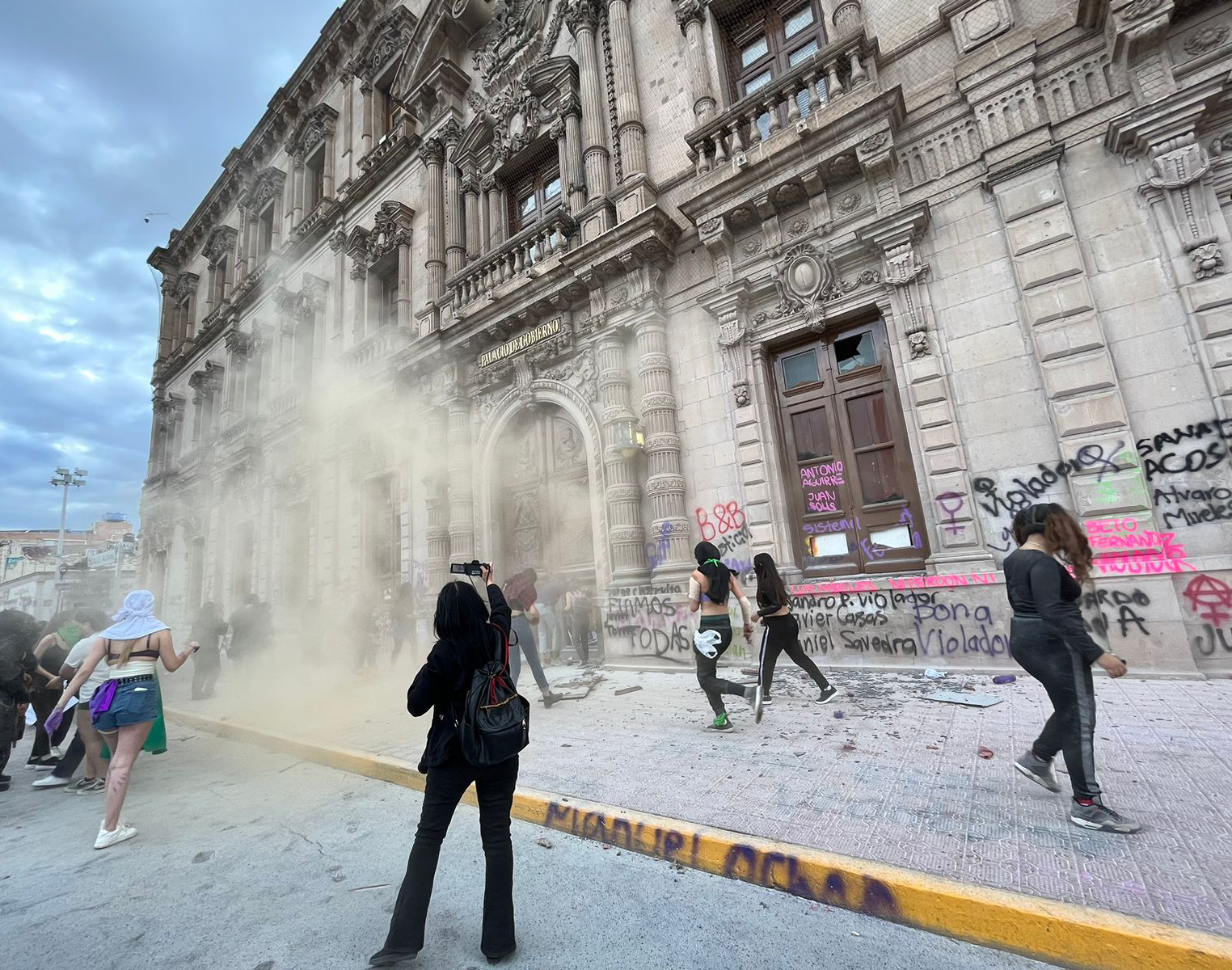 Protestas por el 8M se tornan violentas en Chihuahua - Norte De Chihuahua