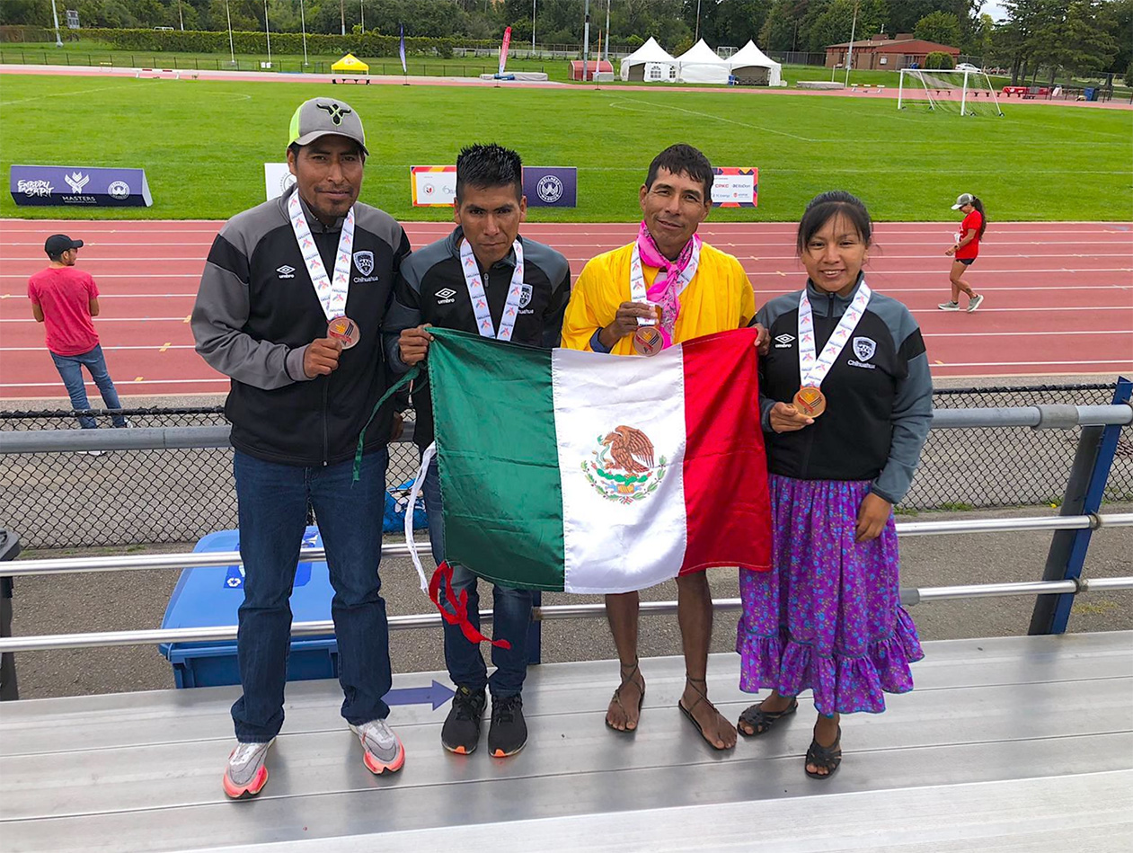 Atletas rarámuri suman más medallas en Juegos Mundiales Máster en ...