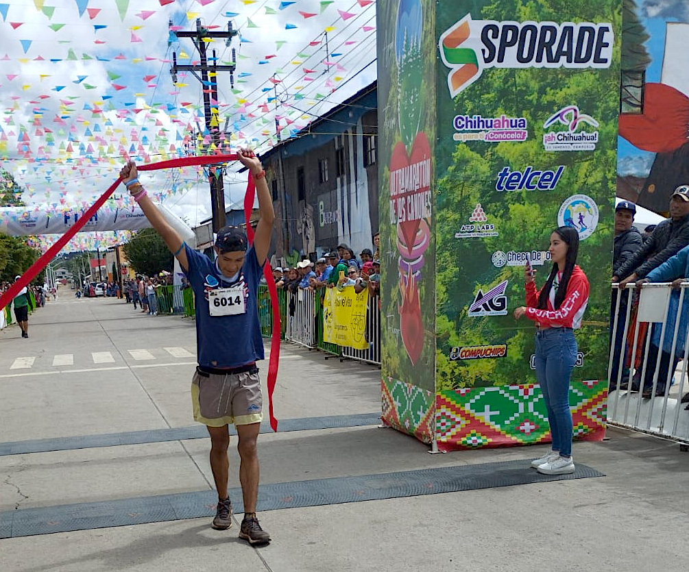 Corredores rarámuri hacen el 1-2-3 en los 63K del Ultramaratón de los ...