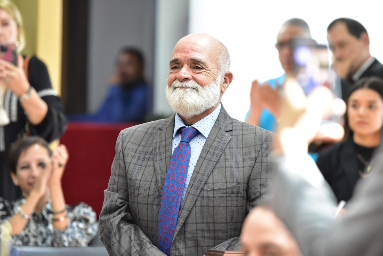 Entrega Congreso Medalla al Mérito Cultural Víctor Hugo Rascón Banda ...